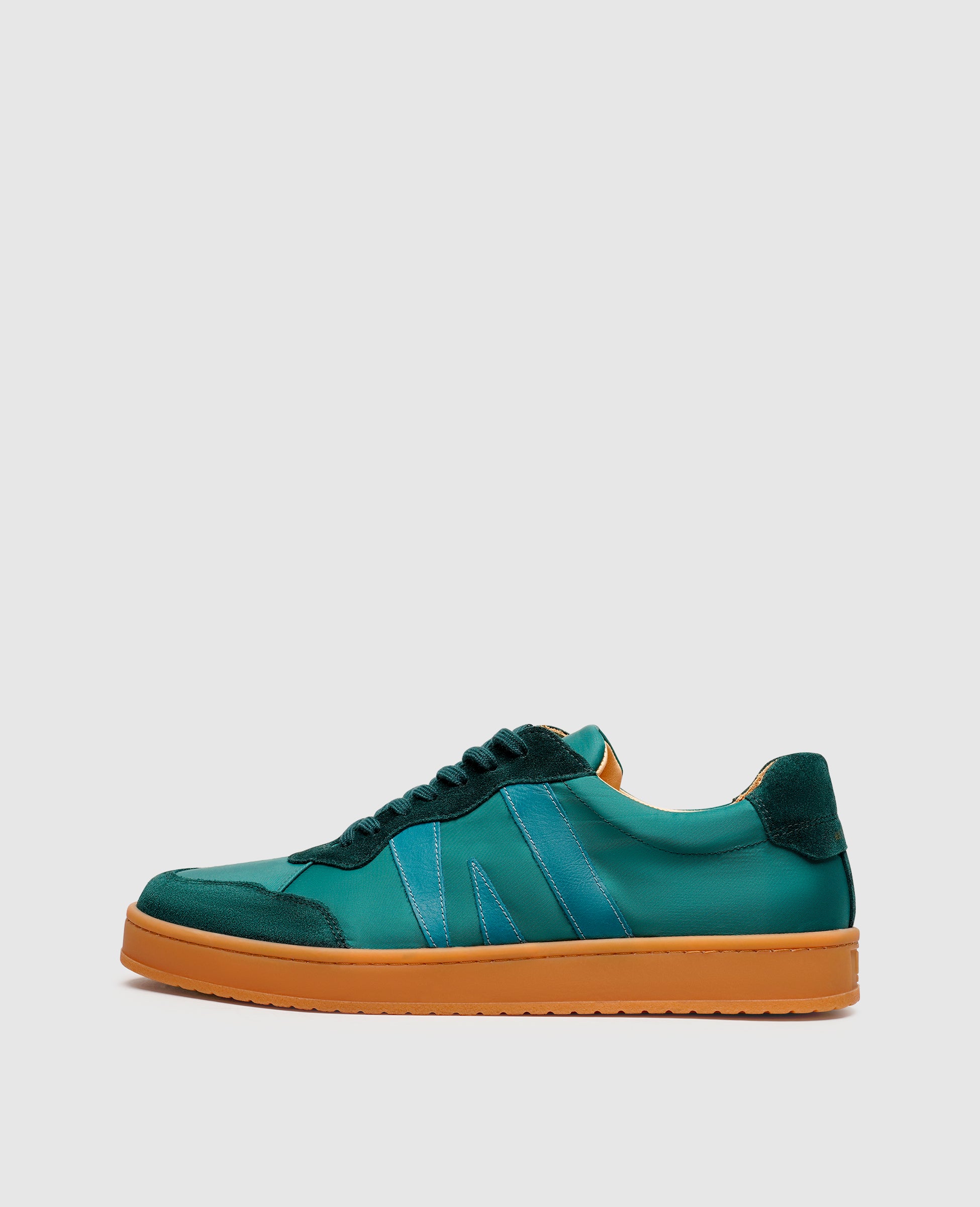 Sustainable retro sneaker for men | N91 at Shoepassion